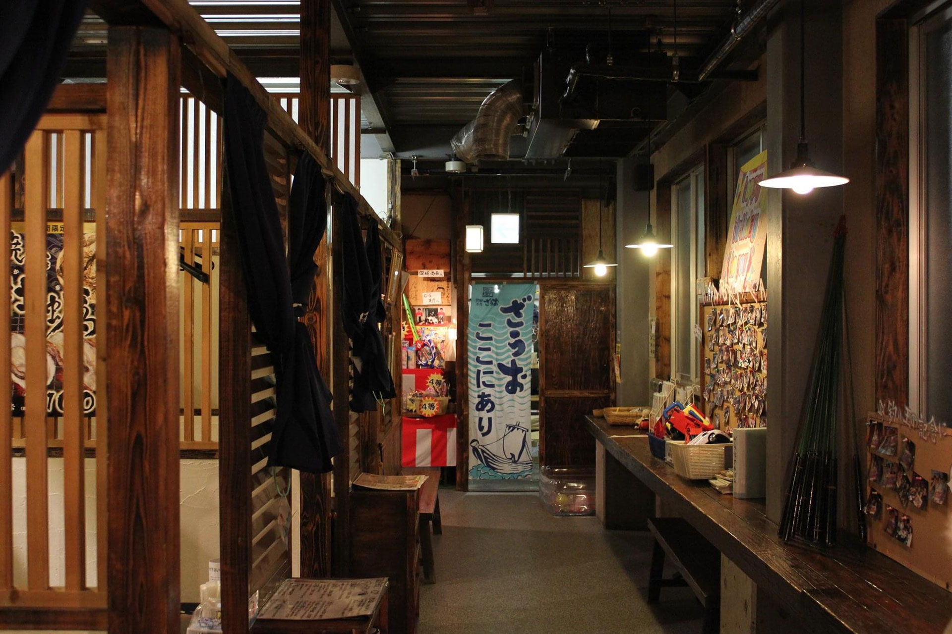 Fishing Restaurant – Catch your Dinner! - Nomadic Gaijin